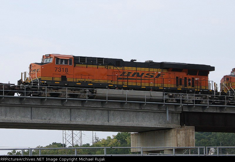 BNSF 7318